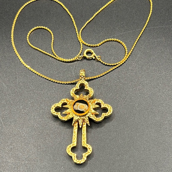 Vintage | Jewelry | Vintage Nativity Stone Cross Necklace | Poshmark